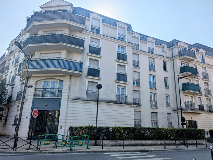Appartement à vendre - Le Bourget, Gare, Zone dactivités du Commandant Rolland - 4 pièces - 3 chambres