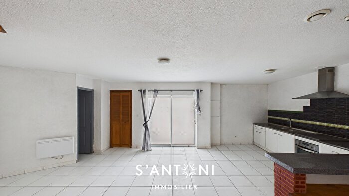 Maison à vendre - Bessan - 9 pièces - 6 chambres