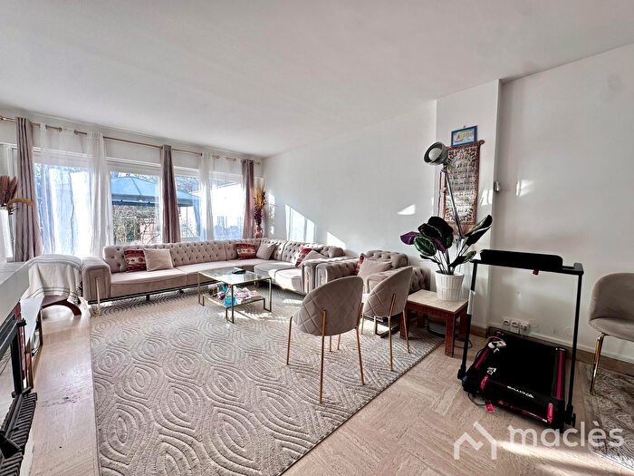 Maison à vendre - Montmagny, Lévriers, Carnot, Plante des Champs, Hameau des Noyers - 6 pièces - 4 chambres