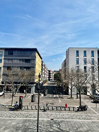 Appartement à louer - Centre Ville, Tassin-la-Demi-Lune - 2 pièces - 1 chambre