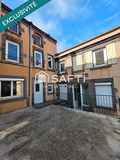 Maison 7 pièces à vendre à Volvic