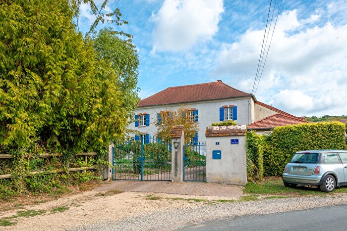 Festigny - Maison 9 pièces à vendre