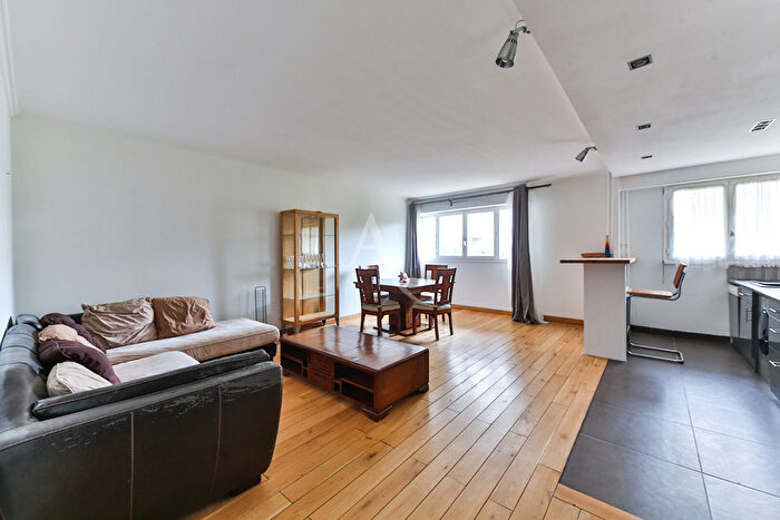 Appartement à vendre - Aubervilliers, Centre-ville, Victor Hugo - 3 pièces - 2 chambres