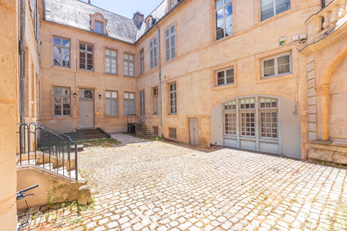 Appartement 4 pièces à Dijon, à vendre