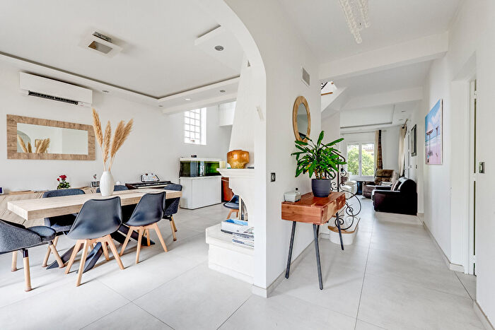 Maison à vendre - Courtry - 9 pièces - 5 chambres