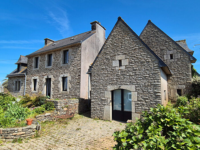 Plouvorn : Maison 10 pièces à vendre