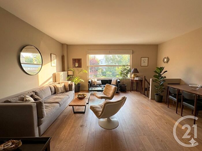 Appartement 5 pièces à Bourg-la-Reine, Lakanal, à louer