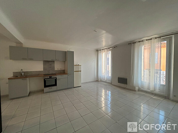 Fréjus, Centre-ville : Appartement 2 pièces à louer
