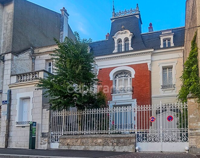 Maison 13 pièces à vendre - Étampes, Centre-Ville