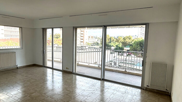 Appartement à louer - Toulon, La Rode - 5 pièces - 4 chambres