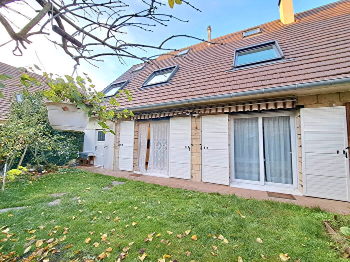 Maison à vendre - Senlis, Bon Secours - 6 pièces - 5 chambres