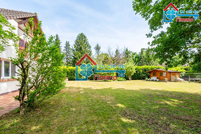 Saint-Sauveur-sur-École - Maison 10 pièces à vendre