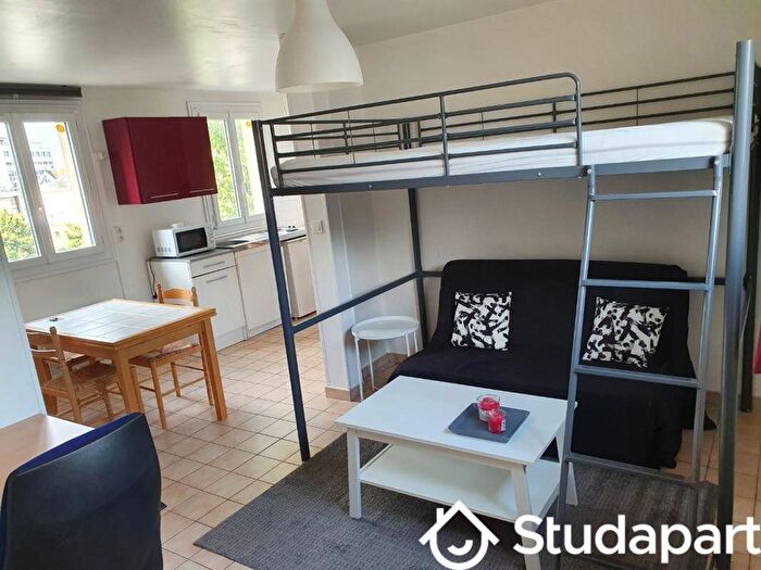 Maison à louer - Grieu-Vallon Suisse-Saint Milaire-Mont Gargan, Rouen - 1 pièce