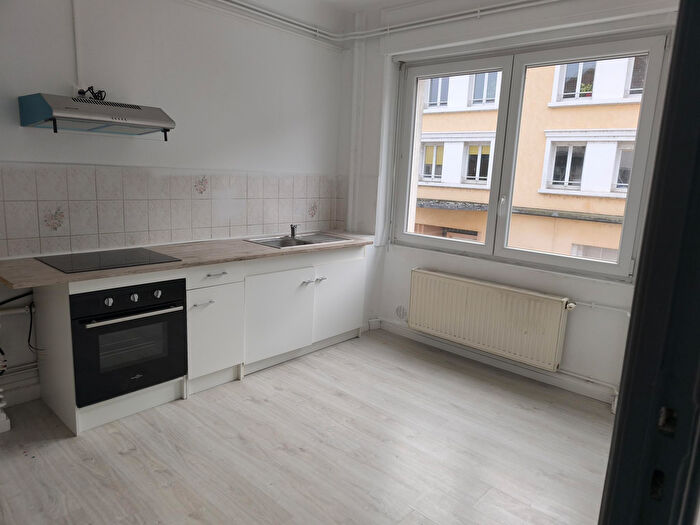 Appartement à louer - Charmes - 2 pièces - 1 chambre