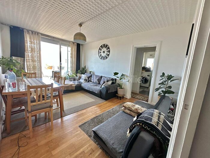 Appartement 3 pièces à vendre à Épinay-sur-Seine, La Source, Les Presles