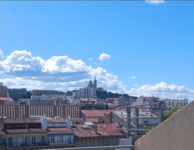 Appartement à vendre - Marseille e  - 3 pièces - 2 chambres