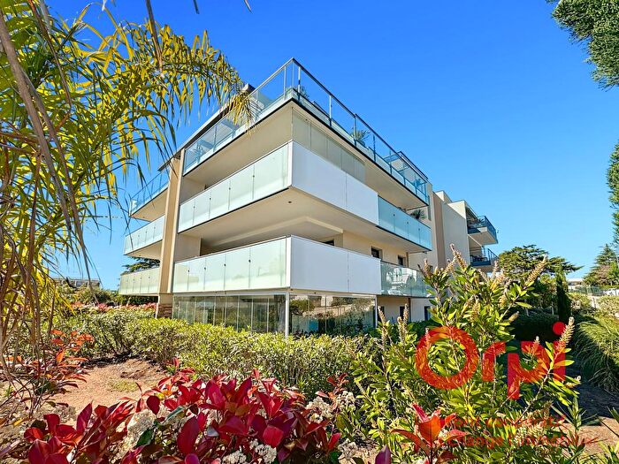 Appartement à vendre - Saint-Raphaël, Boulouris - 3 pièces - 2 chambres