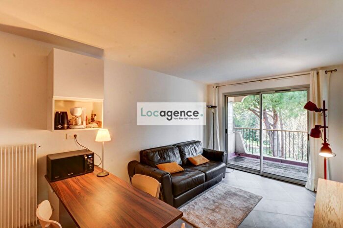 Appartement à louer - Mandelieu-la-Napoule - 2 pièces - 1 chambre