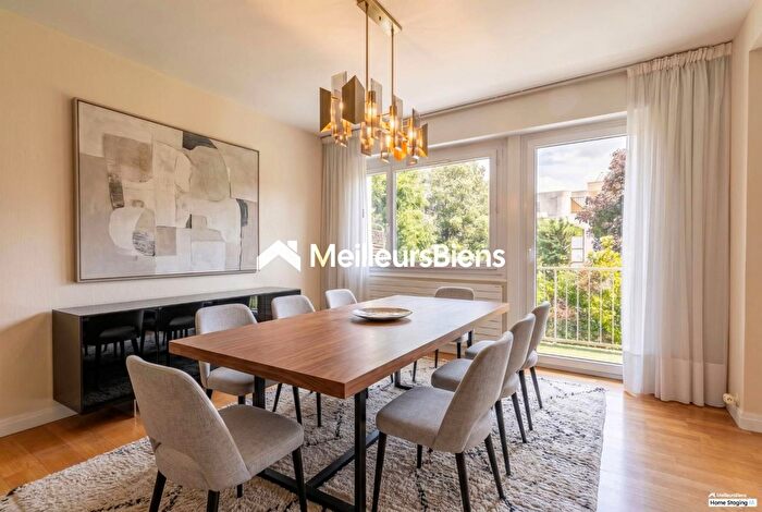 Rueil-Malmaison, Plateau : Appartement 4 pièces à vendre