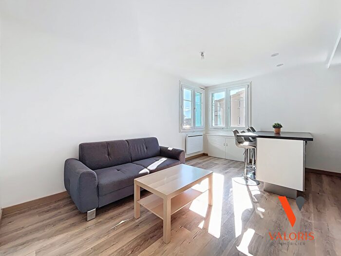 Appartement à louer - Saint-Martin-le-Vinoux - 4 pièces - 3 chambres