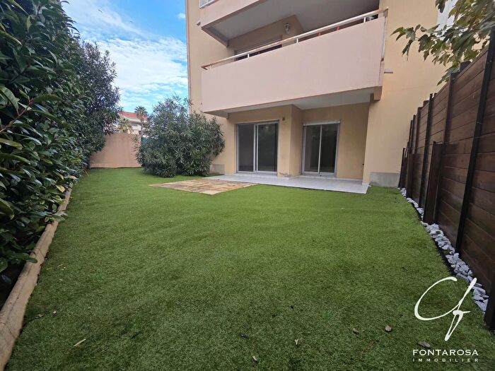 Appartement à vendre - Fréjus, Fréjus Plage - 3 pièces - 2 chambres