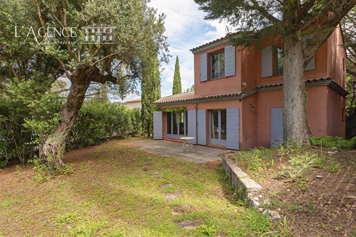 Maison 5 pièces à vendre à Aix-en-Provence, Saint-Donat, Les Platanes