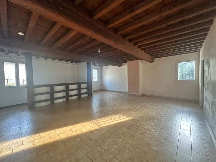 Appartement à louer - Ouest, Brignais - 5 pièces - 4 chambres