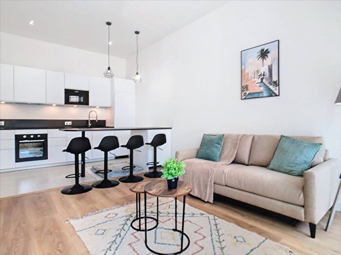 Appartement à louer - Bellecombe, Lyon ème arrondissement - 1 pièce