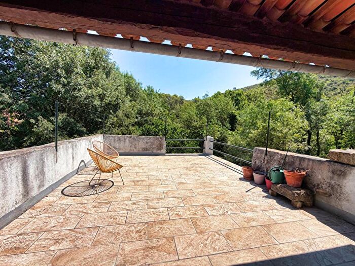 Correns - Maison 3 pièces à vendre
