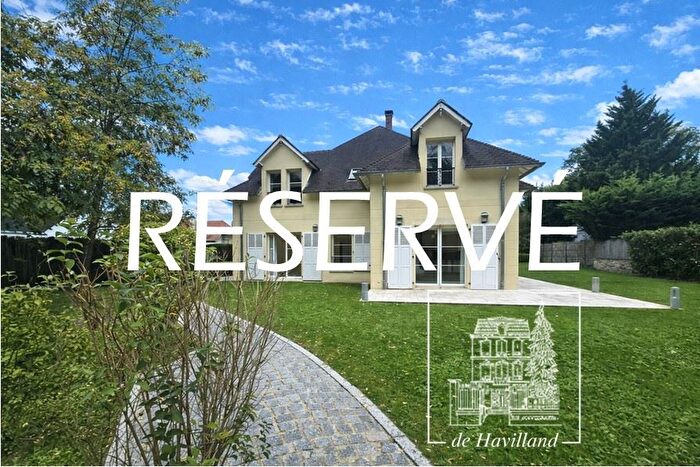 Maison à louer - La Celle-Saint-Cloud - 7 pièces - 5 chambres