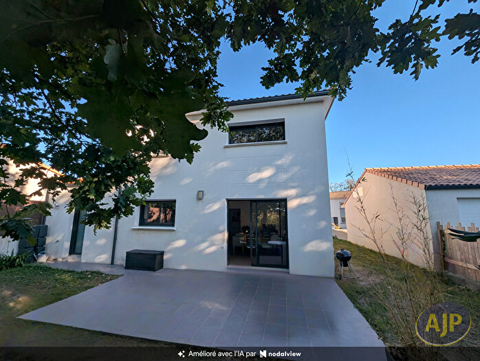 Maison 5 pièces à vendre à Gorges
