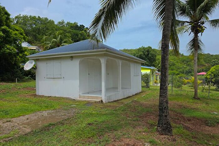 Maison 2 pièces à louer à Les Abymes