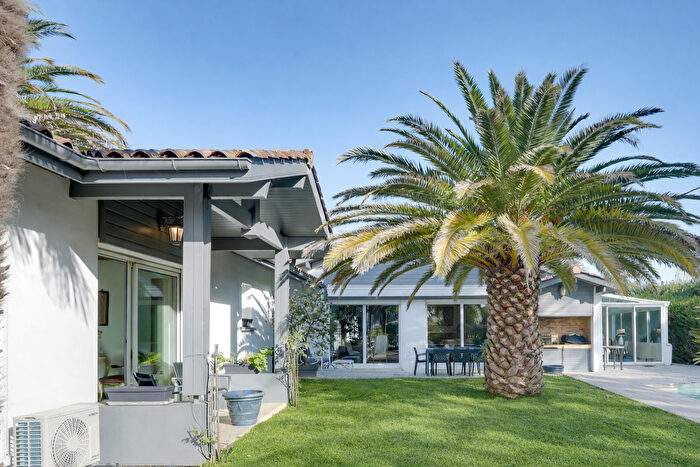 Maison à vendre - Biarritz, Milady, Colline, Beaurivage - 4 pièces - 3 chambres