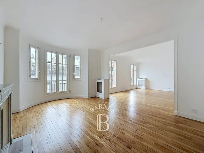 Appartement 5 pièces à louer à Paris 16ème, Porte de Saint-Cloud, Auteuil-Sud