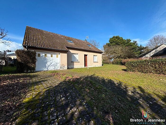 Maison à vendre - Château-Gontier - 5 pièces - 3 chambres