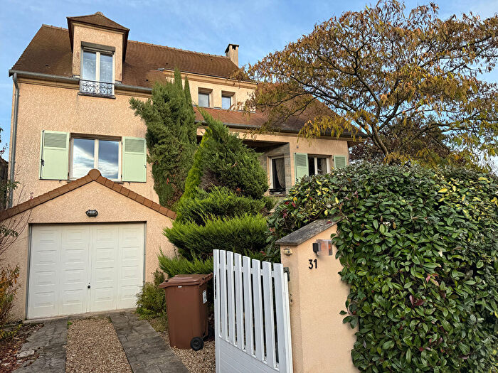 Maison à vendre - Montfort-lAmaury - 7 pièces - 4 chambres