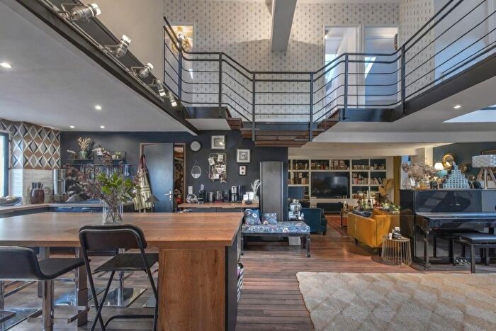 Maison à vendre - Nemours, Centre-ville - 7 pièces - 4 chambres