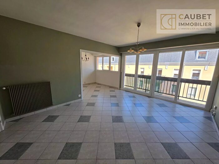 Appartement à vendre - Tarbes, Centre-ville - 3 pièces - 2 chambres