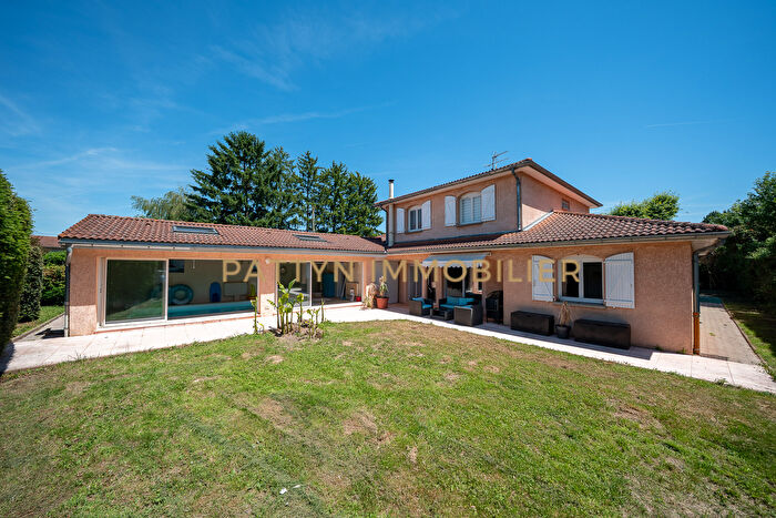 Maison 8 pièces à vendre à Civrieux