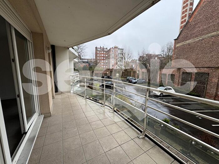 La Madeleine, Grand Boulevard : Appartement 3 pièces à louer