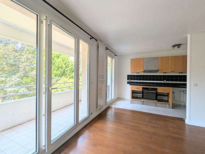 Asnières-sur-Seine, Gresillons, Voltaire : Appartement 3 pièces à vendre