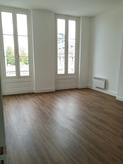 Bordeaux, Capucins, Saint-Michel : Appartement 5 pièces à louer