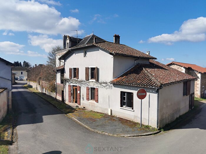 Maison 8 pièces à vendre à Videix