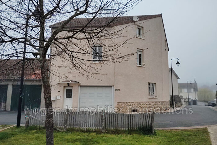 Maison à vendre - Le Mayet-de-Montagne - 4 pièces - 2 chambres