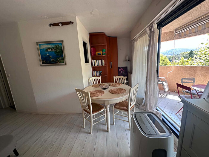 Appartement 2 pièces à louer - Hyères, Centre-ville