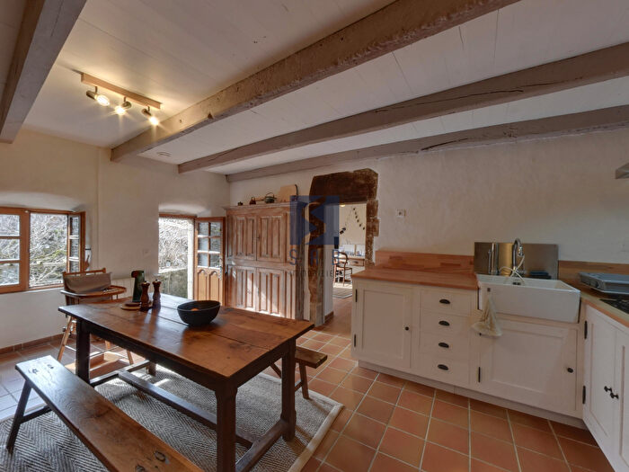 Maison à vendre - Saint-Fortunat-sur-Eyrieux - 6 pièces - 4 chambres