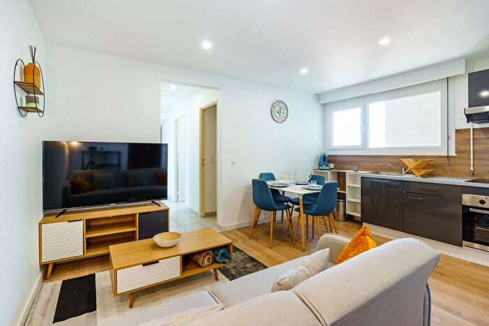 Appartement à louer - Metz Nord-Patrotte - 5 pièces - 4 chambres