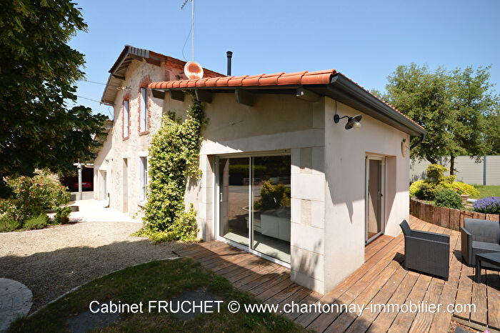 Maison 5 pièces à Rochetrejoux, à vendre