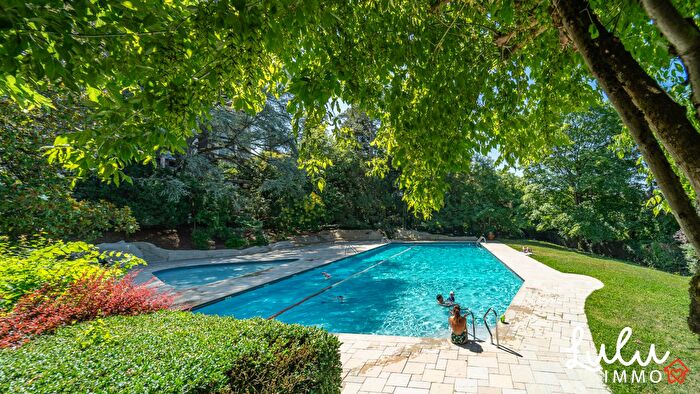 Appartement à vendre - Écully, Chalier, Valvert - 3 pièces - 2 chambres