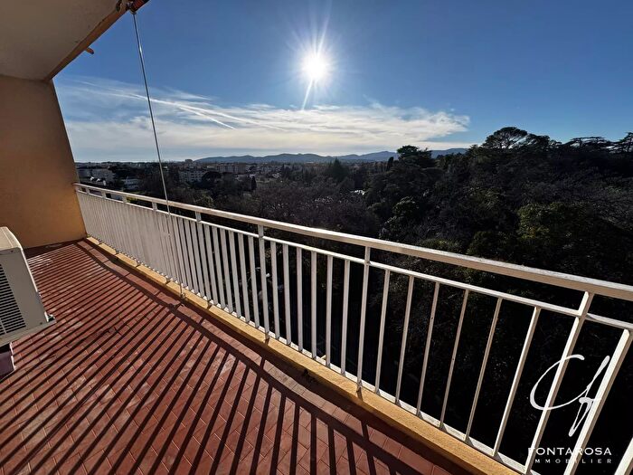 Appartement à louer - Fréjus, Gallieni - 2 pièces - 1 chambre